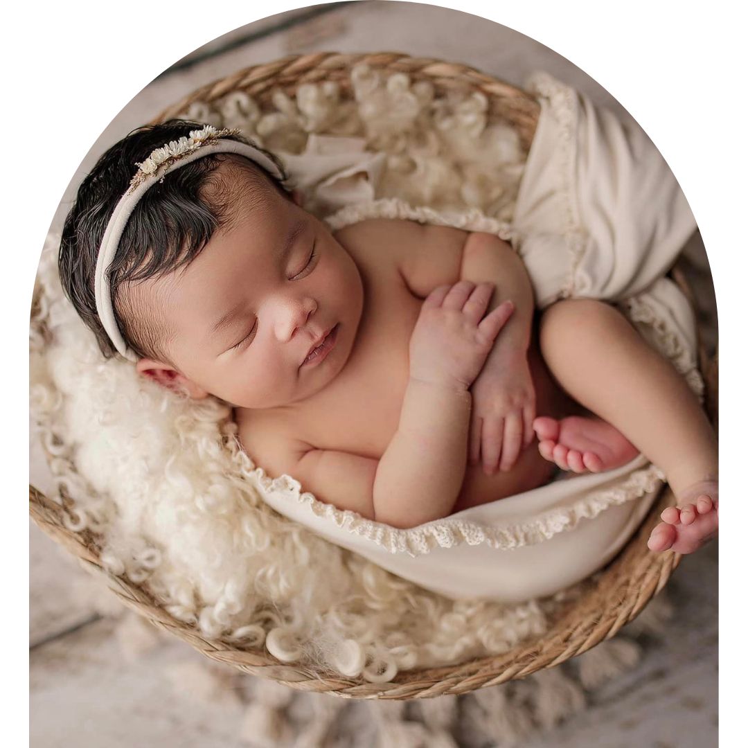 Liam & Ava handmade props